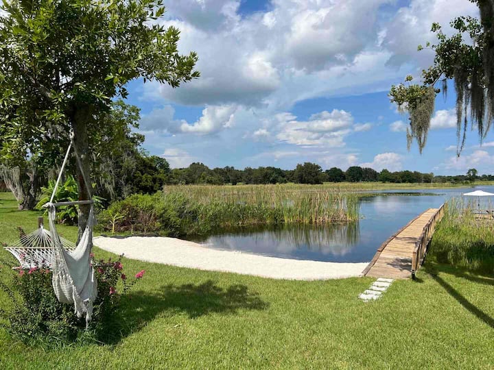 ~Relaxing Studio On 80 Acres W/ Beachfront & Cows~ - Groveland, FL