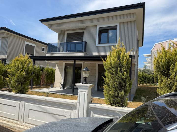 Kucukkuyu Port Yani Sifir Lux Villa - Küçukkuyu