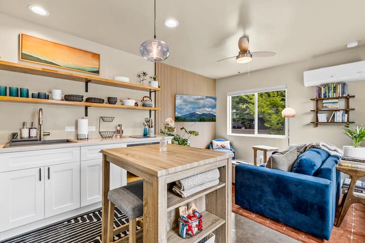 The Snugglery! Central, Private, New And Luxurious - Flagstaff, AZ