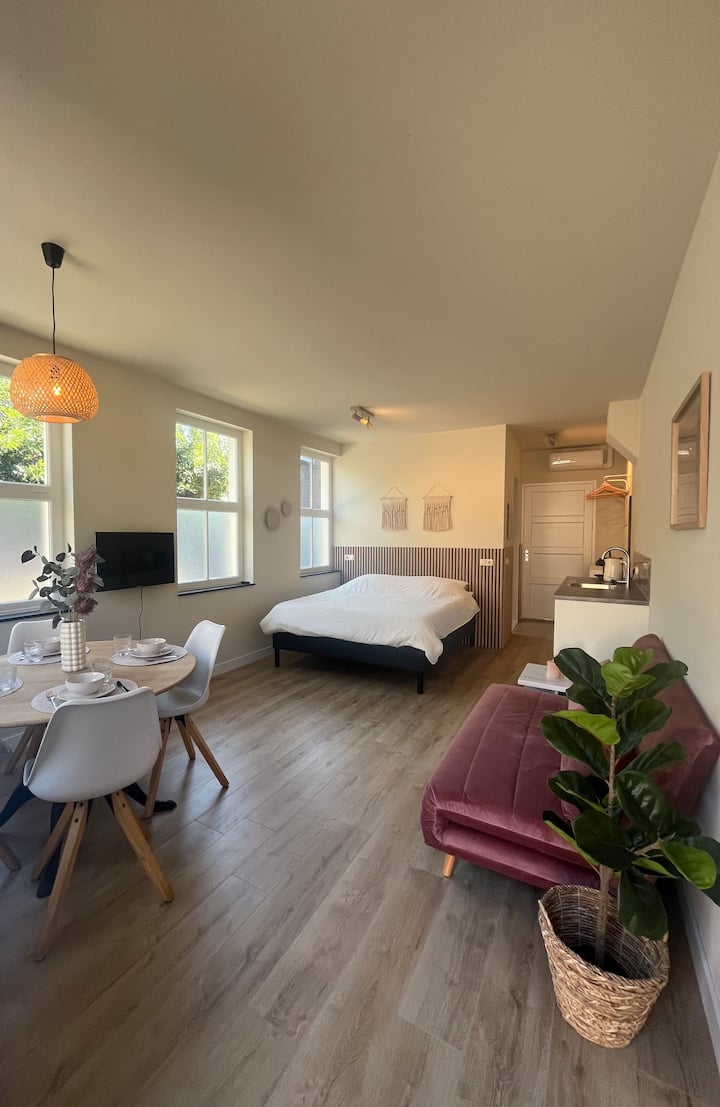 Moderne Studio | Efteling & Centrum Waalwijk - Loon op Zand