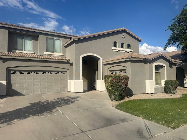 Beautiful Home With View On Golf Course - Queen Creek, AZ