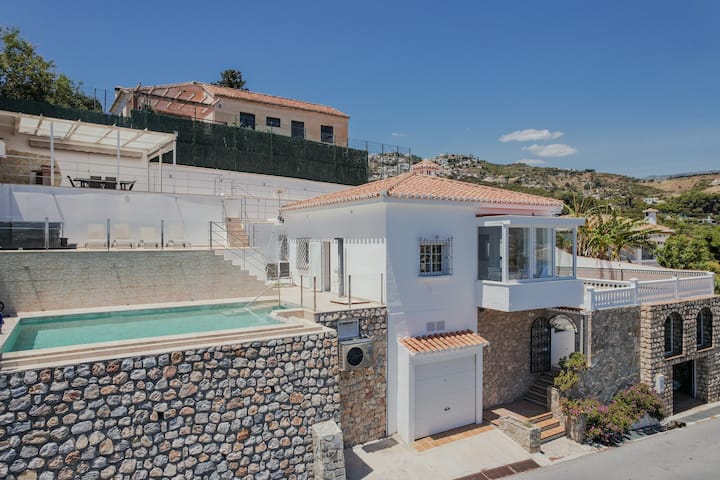 Villa Tita: Luxury, Views & Costa Tropical Living - Salobreña