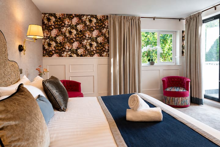 The Penthouse @ The Véro · Killarney National Park - Killarney