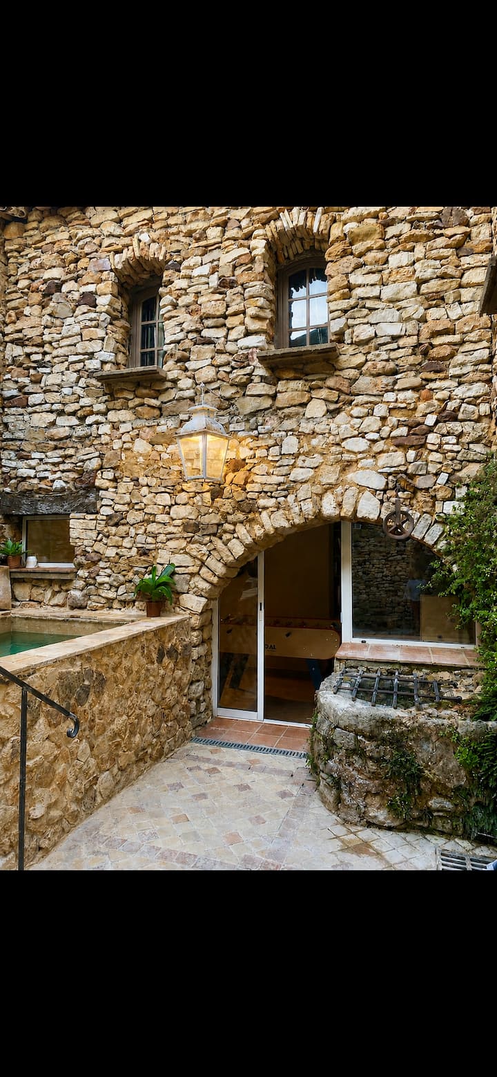 Le Guston, Maison De Charme Au Cœur De Roussillon - Bonnieux