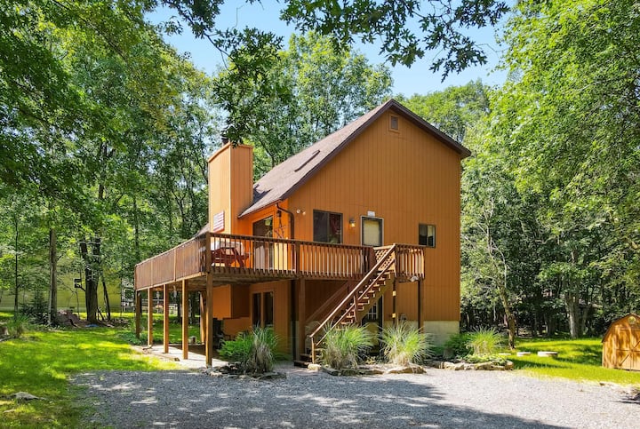 5br Poconos Cabin Near Jim Thorpe, Sleeps 10 - Jim Thorpe, PA