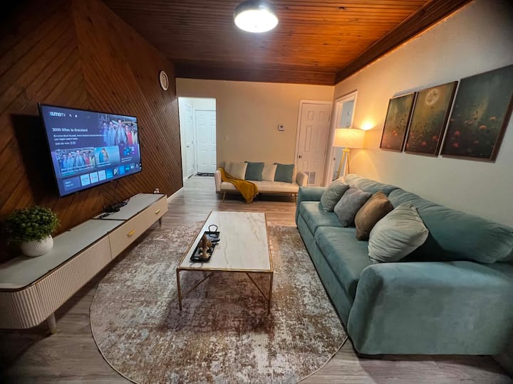 Suite 2: Spacious 1br | Queen + Full Kitchen - Fort Smith, AR