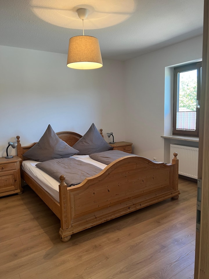 Ferienwohnung 1. Stock, 60 M² Mit Balkon - Bayerisch Gmain