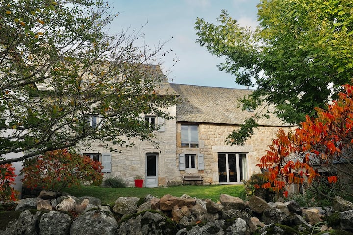 Ousta En Aubrac - Maison Au Coeur De L'aubrac - Lozère