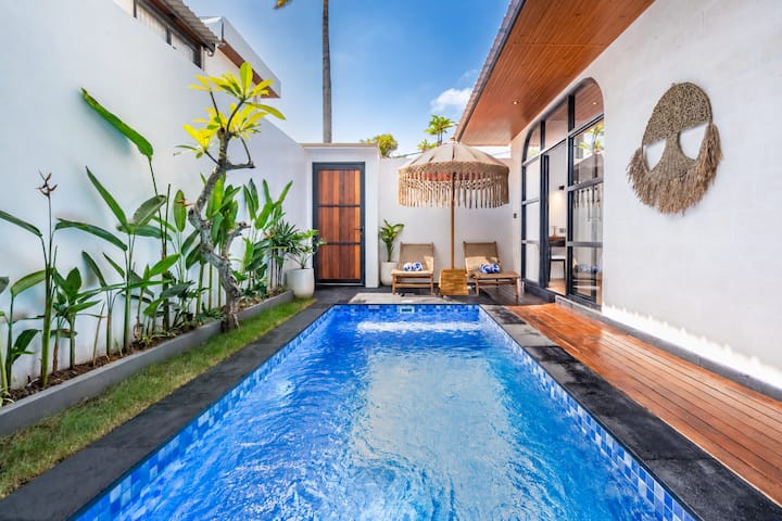 Brand-new/ Center Of Seminyak/ Walk To Beach 8 Min - Indonesië