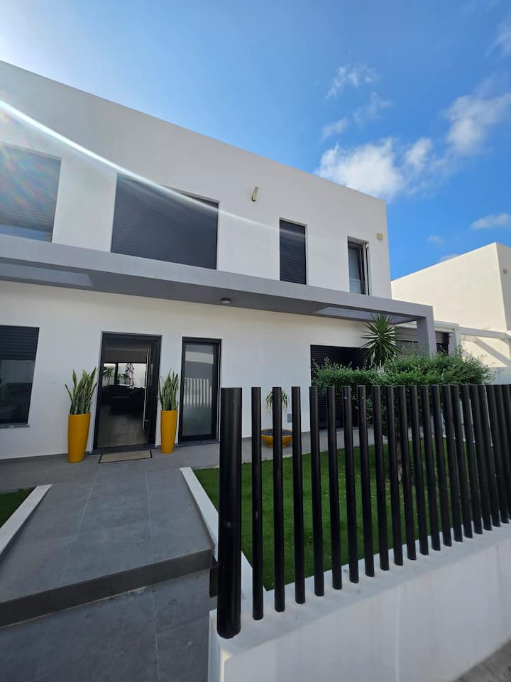 Villa Garden Priv Heated Pool, Near Beach, Lisbon - Amora