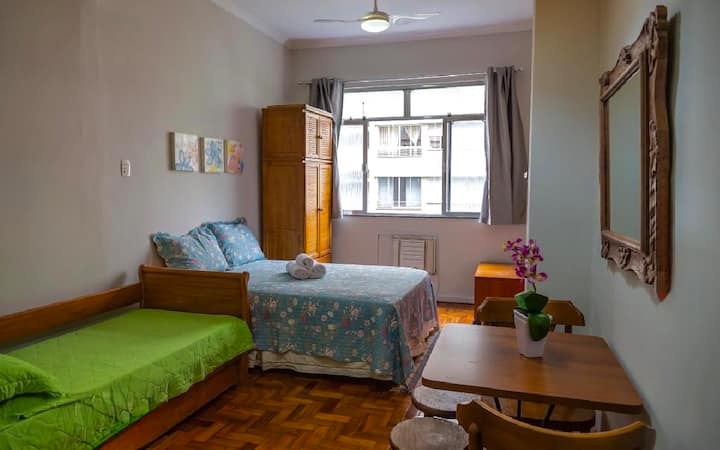 Apartamento Na Praia De Copacabana! - Copacabana