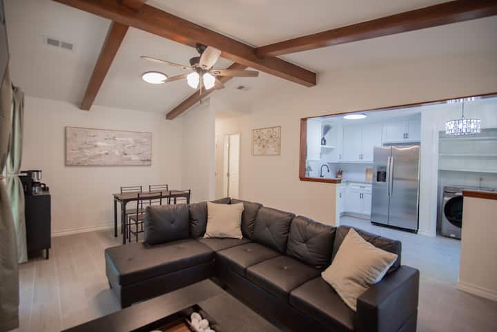 Perfect For Family Game Days, Close To Kyle Field - Santa's Wonderland, College Station