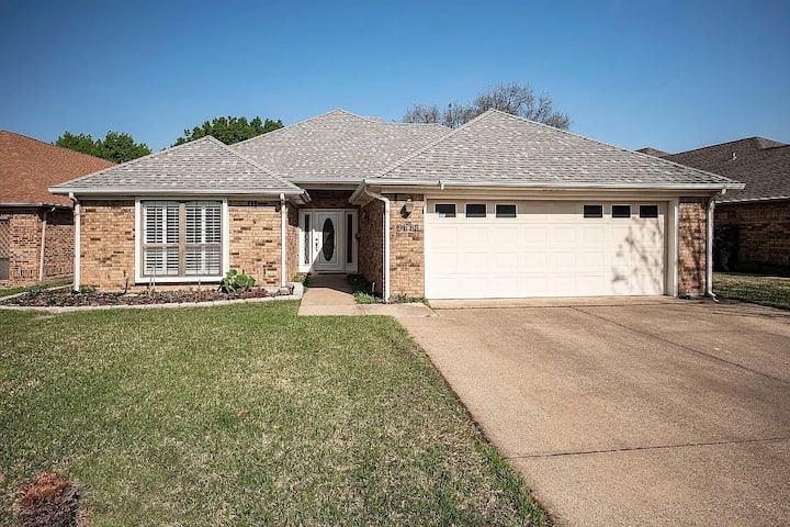 1 Private Bedroom With Shared Space - Carrollton, TX
