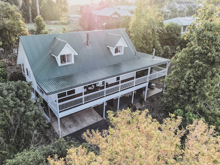 New Green Gables Mountain Retreat Spa & Fireplace - Tamborine Mountain