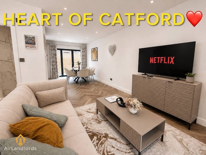 Charming 2 Bedroom House In Catford! - Londres