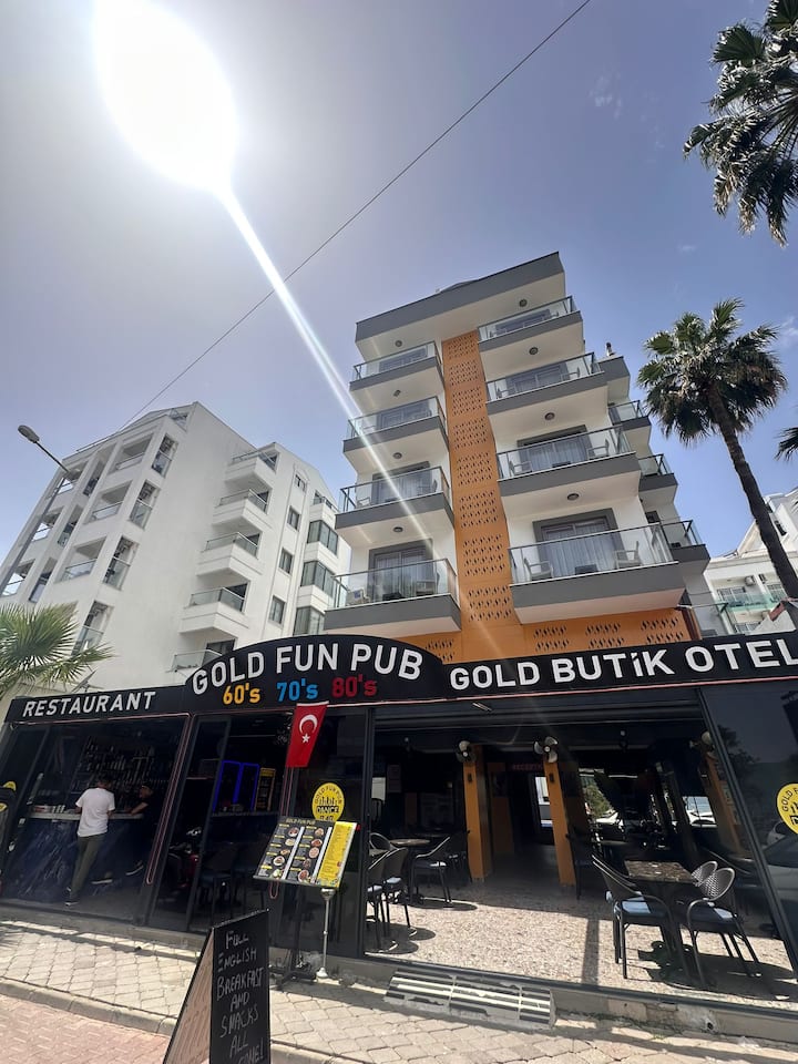 Gold Butik Otel Deniz Manzaralı 2 Kişilik Oda - Marmaris