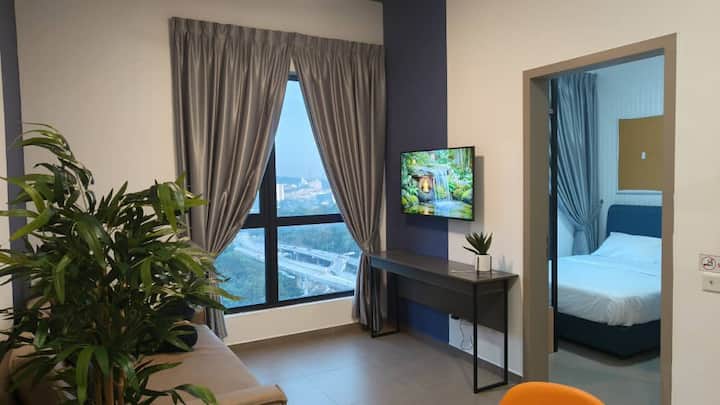 Fully Furnished 2-bedroom @ Mossaz, Empire City - Kota Damansara