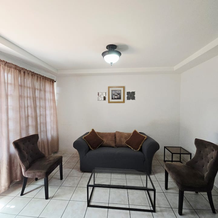 Apartamento Completo En Ubicación Centrica - Managua
