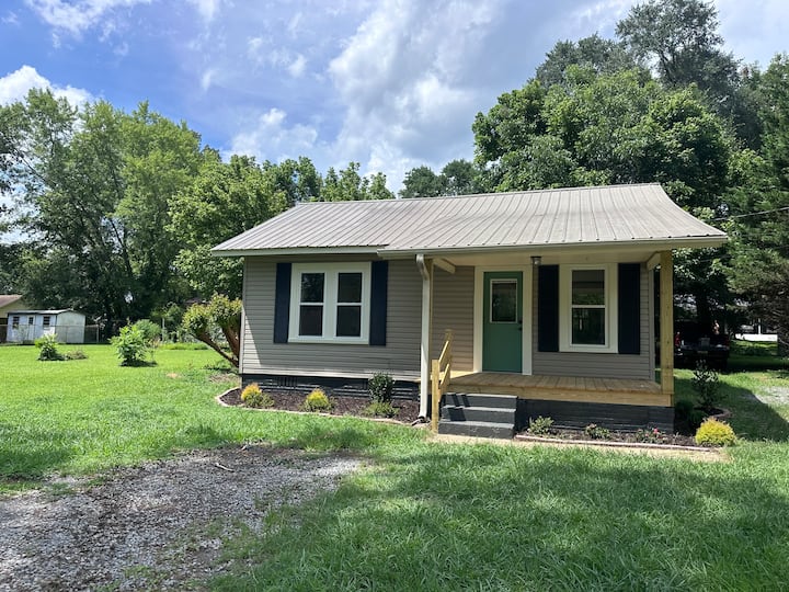 A Cherry Nice Stay - Scottsboro, AL