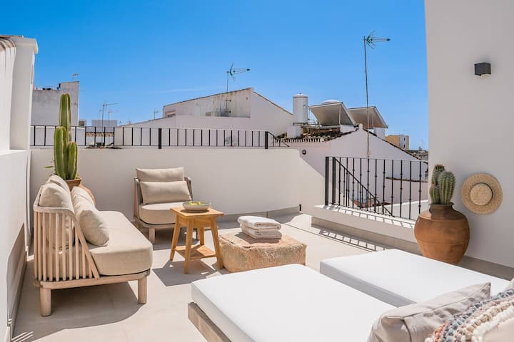 Boutique Old Town House With Rooftop Terrace - Estepona