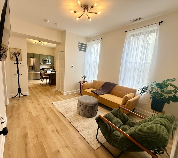 Gorgeous Boho Luxe Condo In Wicker Park! - Chicago