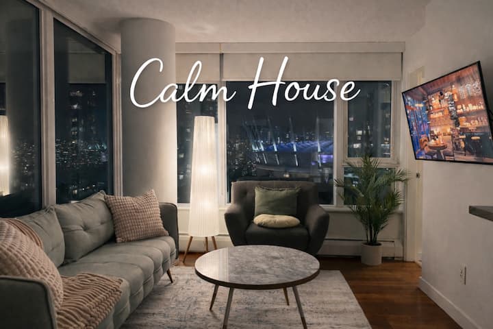 3br Family Stay - Free Parking Pool & Gym - Vancouver