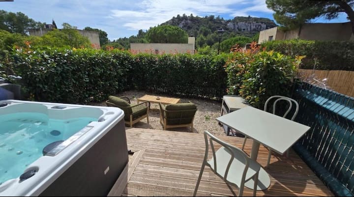 Studio Avec Jacuzzi Et Jardin Aux Pieds Des Baux - Les Baux-de-Provence