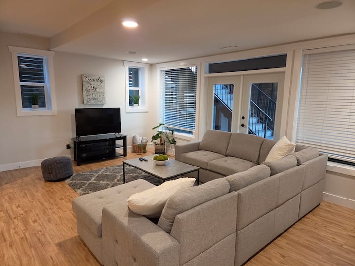 Executive Suite In Quiet Resort Neighborhood - Kamloops