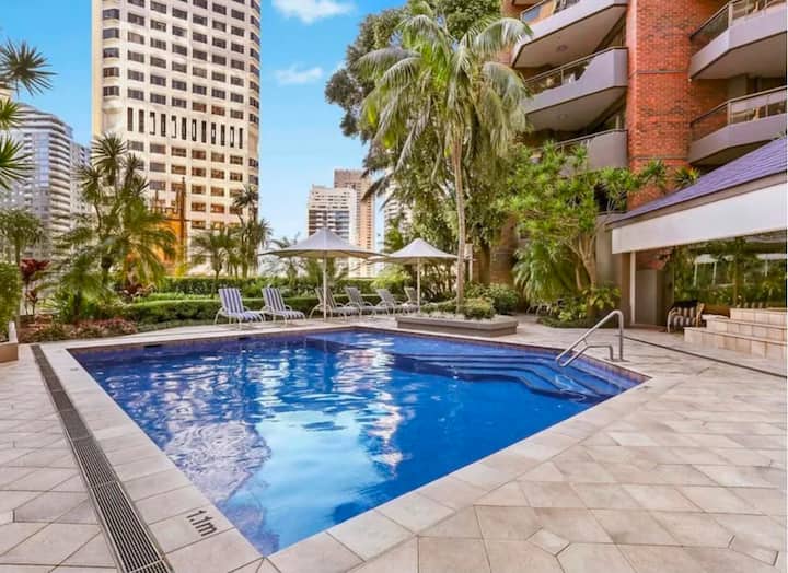 Central Cbd Apartment W/ Pool, Gym, Spa & Sauna! - Sydney