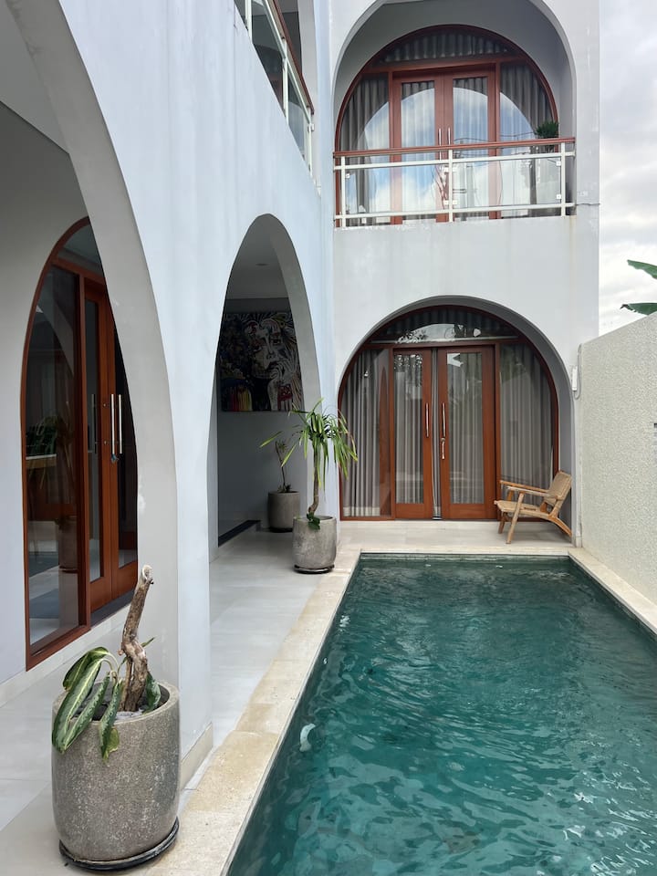 Brand New 3br Villa In Batu Bolong, Canggu - Bali