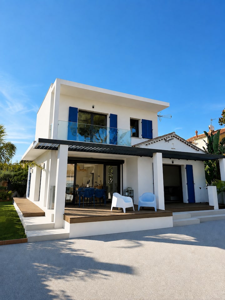 Villa + Studio  4 Chambres  Plage à Pied - Hyères