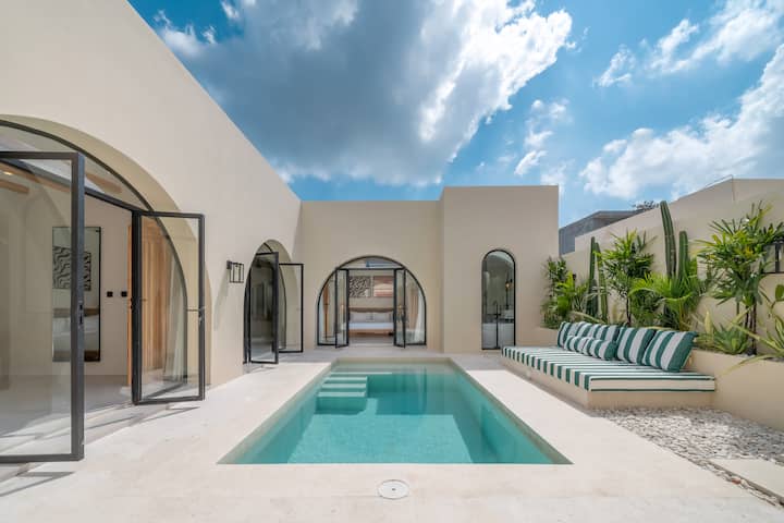 Tropical Mediterranean 2br Villa, 5 Min To Beach - Australia