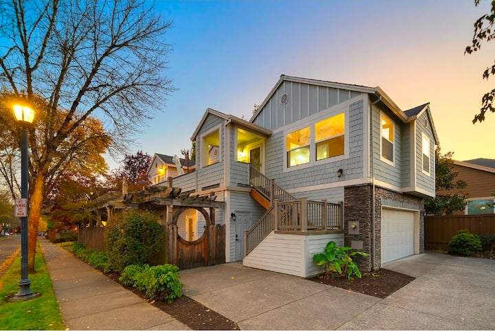 Comfy Carriage House In Orenco Station Hillsboro - 希爾斯伯勒