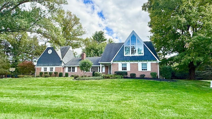 Lambert House: 5br Family Home Near Princeton U - Princeton, NJ