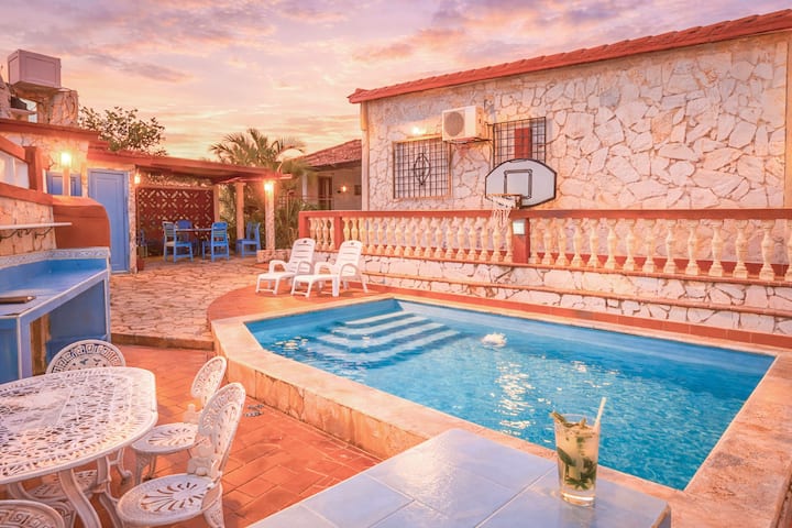 Chalet Havana-guanabo /Piscina /Respaldo Eléctrico - Havana