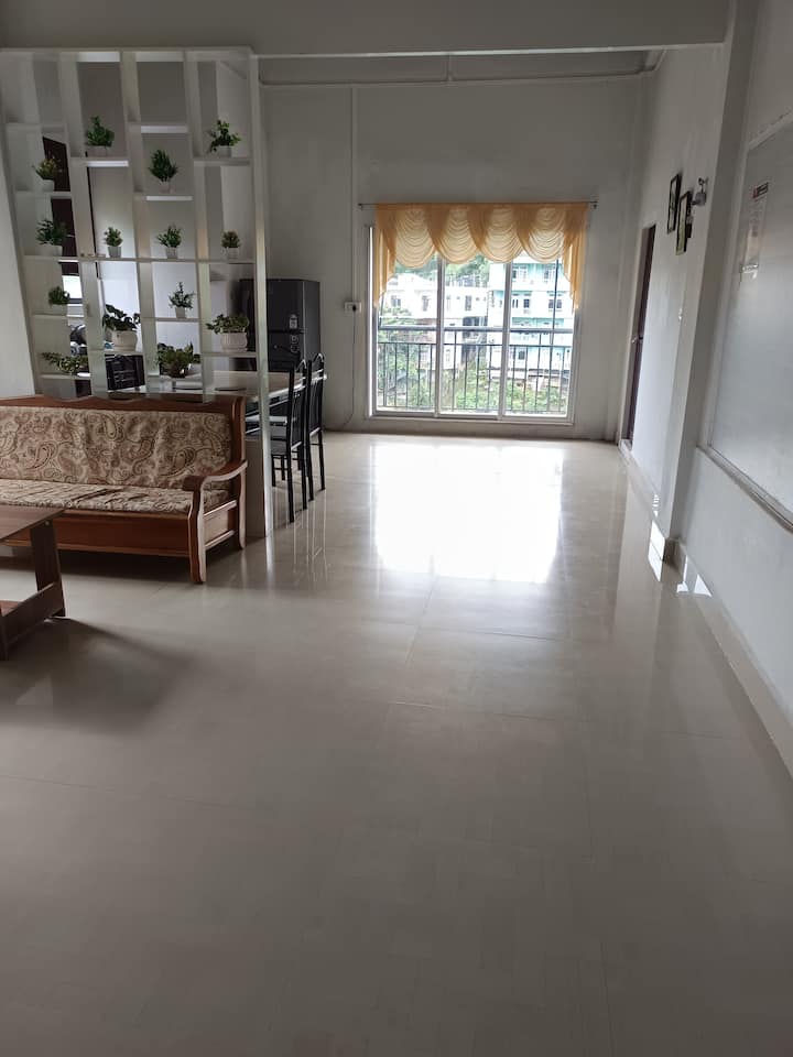Homely Feeling, Not Far From Airport And Station - 