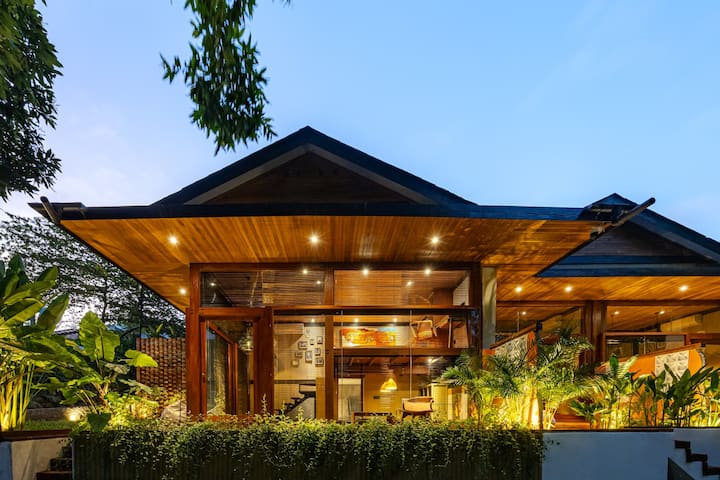 2-floors Loft Near The Beach · Center Of Uluwatu - Bali