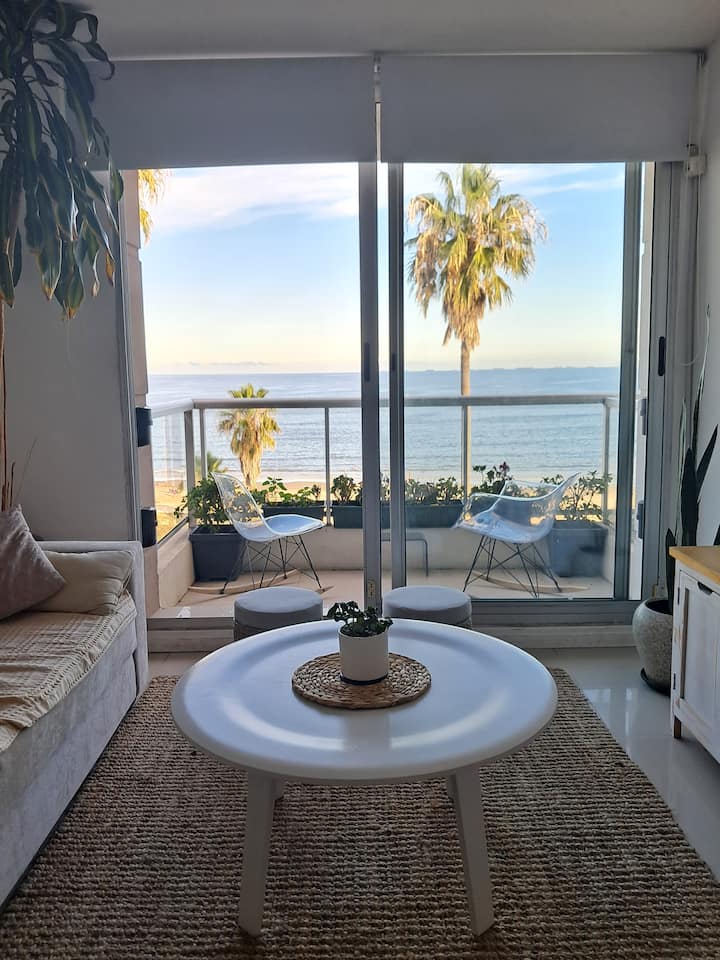 Apartamento Frente Al Mar Playa De Buceo - Montevideo