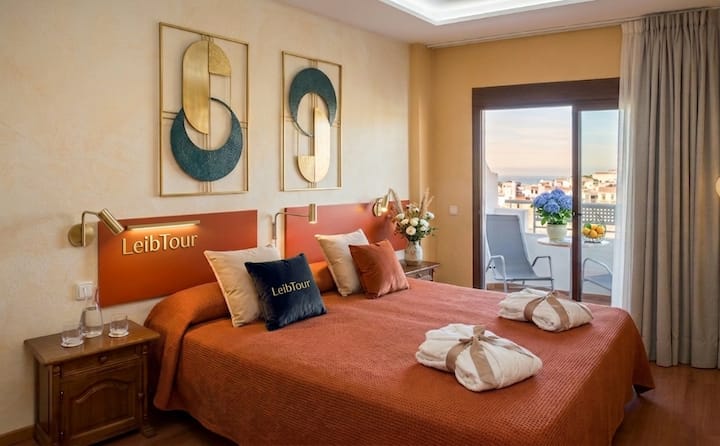 Basic Central Holiday Apartments•walk To The Beach - Ibiza