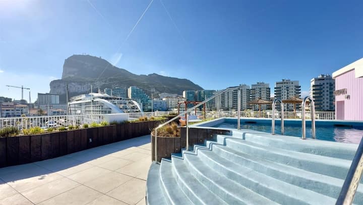 Vv - The Marina Haven | 2br | Pool | City Centre - Gibraltar