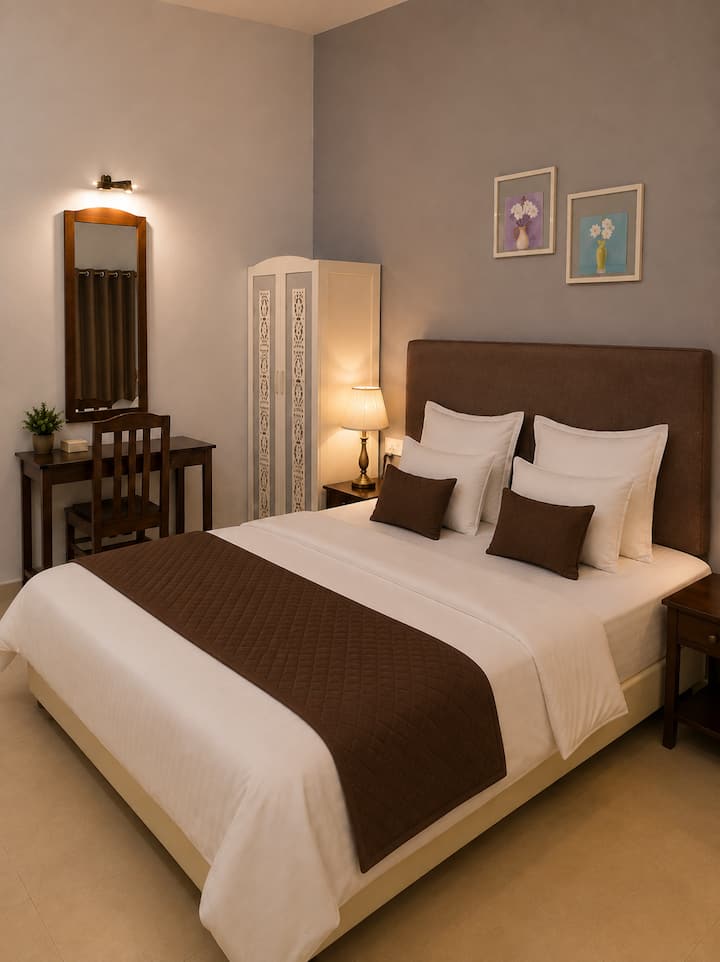 The Tranquil Home Luxury 2bhk, Pool Candolim Beach - Goa