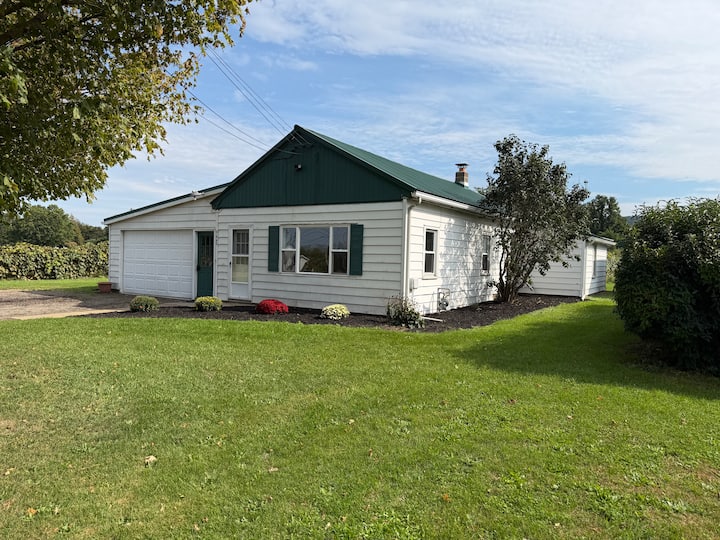 West & Vine | Lake Erie Fishing & Wine Country - North East, PA