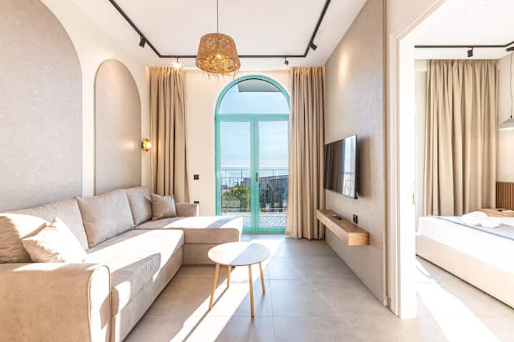 Santorini Dream 2 | Parking, Kitchen & Sunset View - Dhërmi