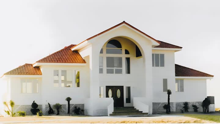 Sound Front / Kite-in, Kite-out Direct Beachfront - Outer Banks, NC