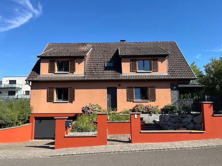 Maison Holiley. 5 Min Aéroport Bâle. 5 Pers. 92 M² - Blotzheim