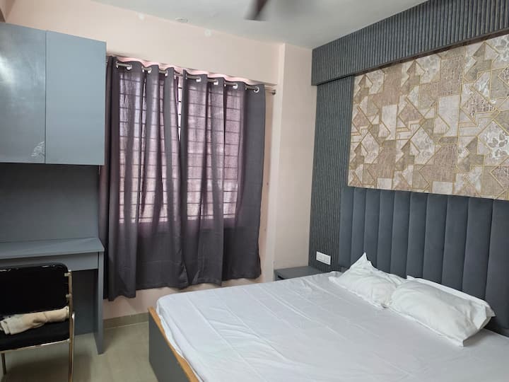 Premium 2bhk | Near Iim Indore & Rr Cat - Pithampur