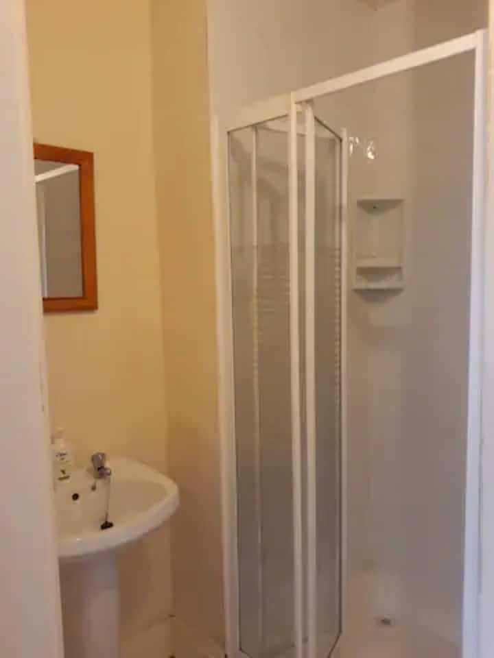 Pleasant Single Bedroom 4 - Limerick, Ireland