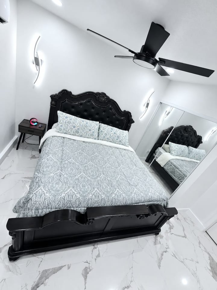 Luxe Desert Studio - North Las Vegas, NV