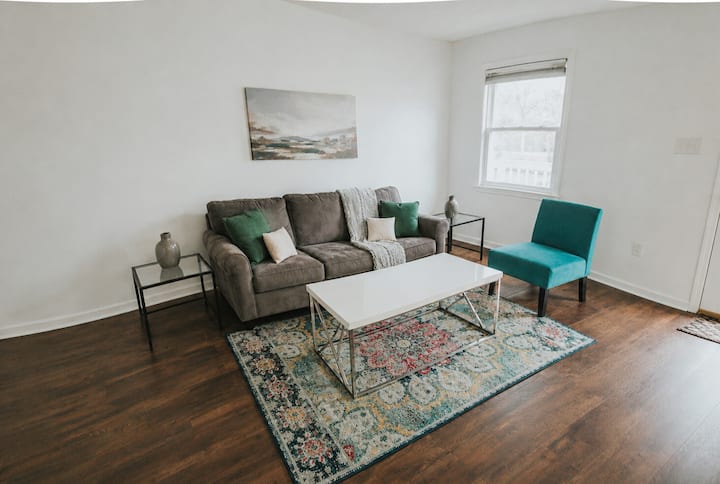 12 Min Walk To Downtown, Peaceful Cozy Home - Raleigh, NC