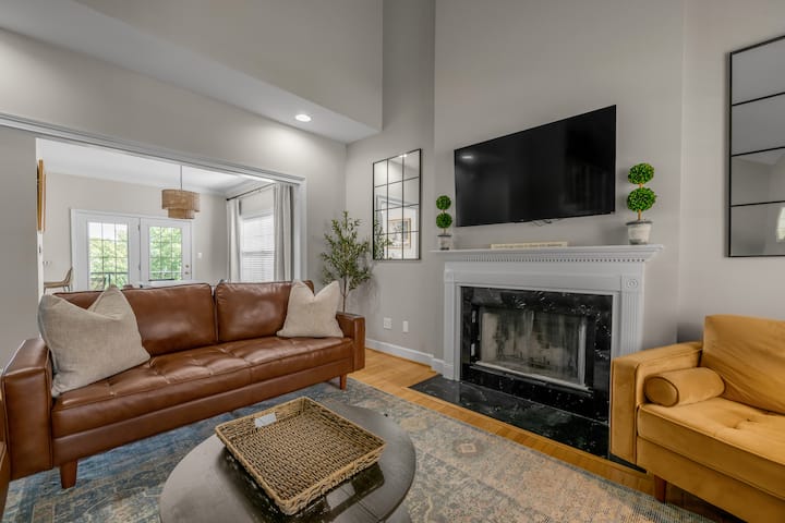 Gatton Park 2b/2.5ba Newly Furnished Gem W Garage - Lexington, KY